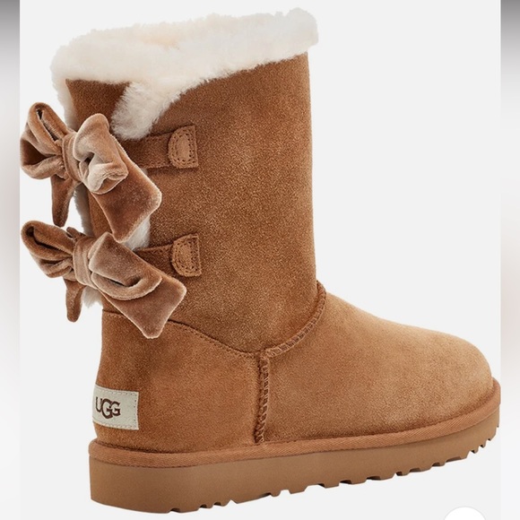 UGG | Shoes | Ugg Bailey Bow Velvet Ribbon Faux Fur Lined Bootchestnut ...